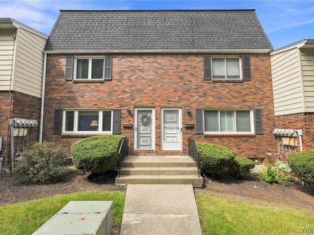 25 Stoneledge Ct, Buffalo, NY 14221