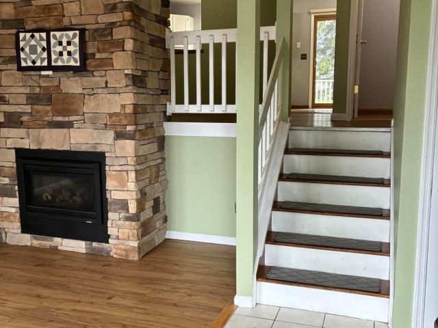 25 Stratton Cir, Troy, NY 12182 | MLS #202614 | Compass