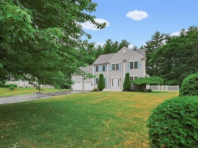 25 Sullivan Way, Foxboro, MA 02035