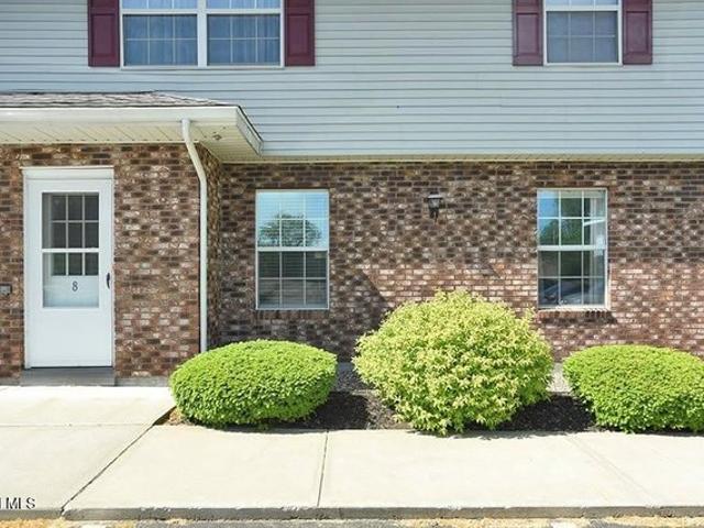25B Pine Ln Apt 8, Albany, NY 12203