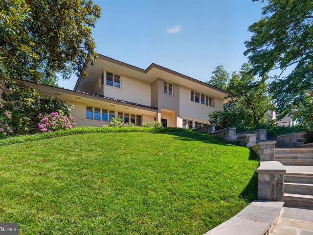 2604 N Nelson
