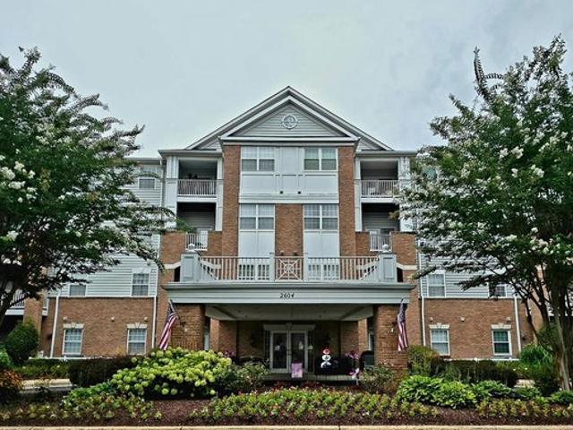 2604 Chapel Lake Dr Apt 202, Gambrills, MD 21054
