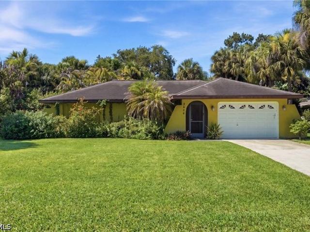 2604 E 6th St, Lehigh Acres, FL 33936