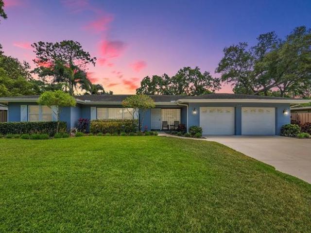 2604 Forest Pkwy N, Largo, FL 33771