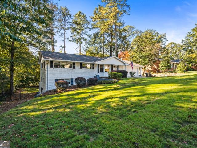 2604 Sunny Lane SE