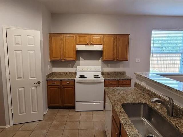 2604 Winterberry Lane