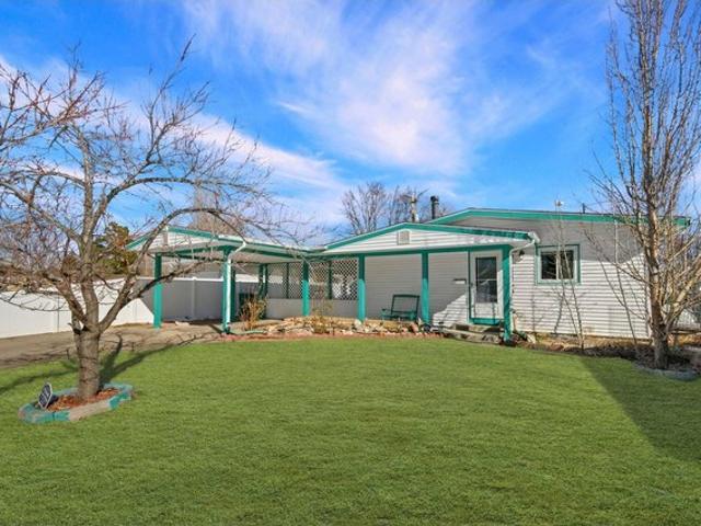 2604 14th Avenue Ct, Greeley, CO 80631