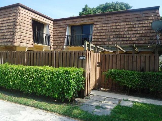 2604 26th Ln, Greenacres, FL 33463