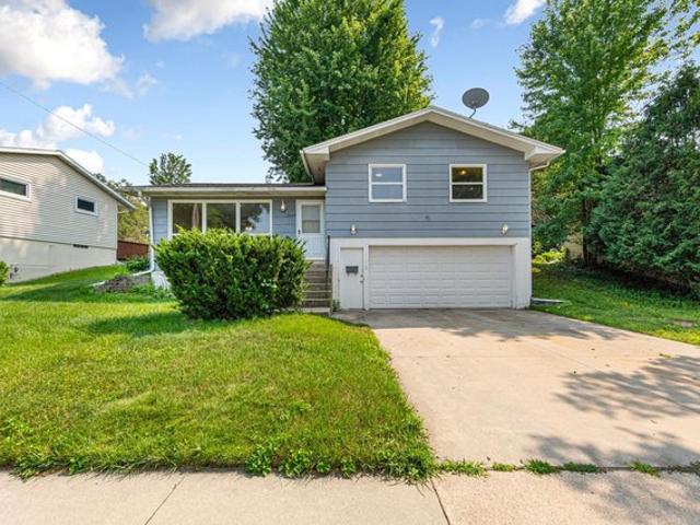 2604 26th St NW, Rochester, MN 55901