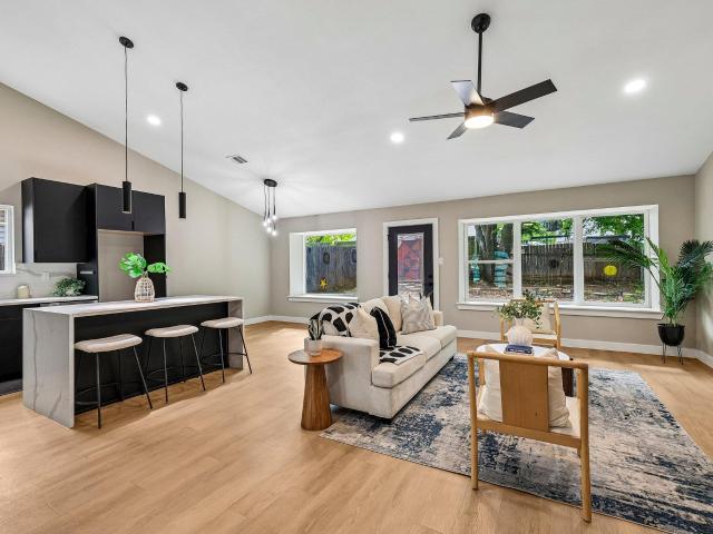 2605 Market Garden Ln
