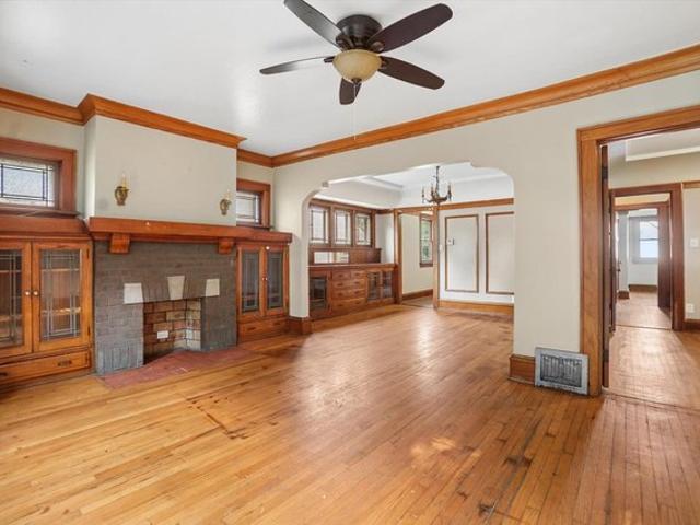 2605 N 49th St Unit 2607, Milwaukee, WI 53210