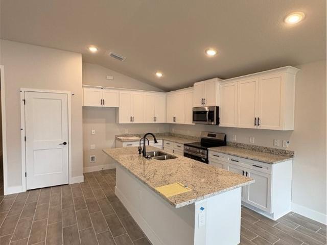 2605 NE 1st Pl, Cape Coral, FL 33909 | MLS #2025024 | Compass