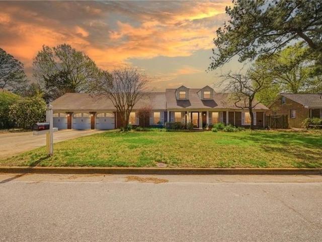 2605 Admiral Dr, Virginia Beach, VA 23451