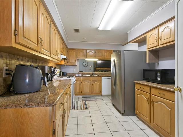 2605 Breton Drive