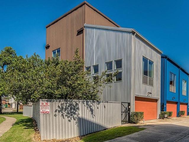 2605 Calumet St Apt 48, Houston, TX 77004