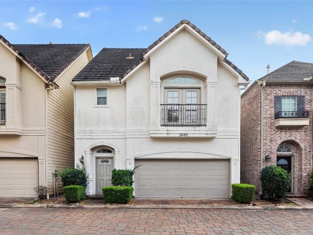 2605 Cheshire Oaks Drive
