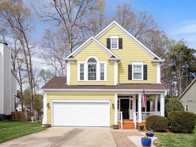 2605 Deanwood Dr, Raleigh, NC 27615
