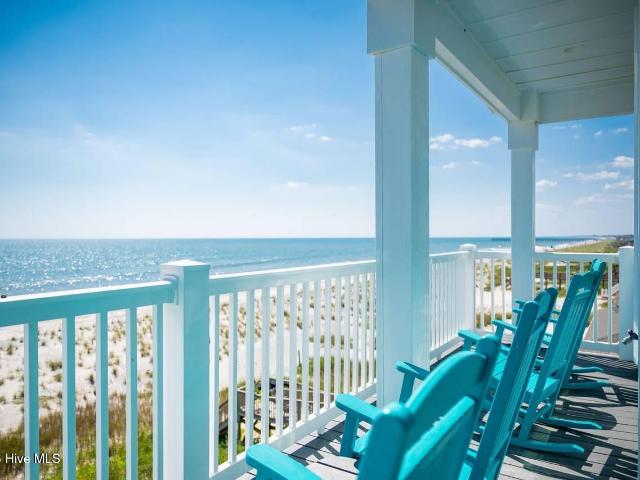 2605 E Beach Drive