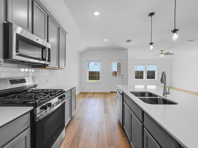 2605 Glacier Road