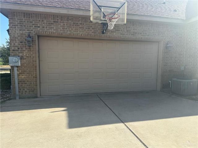 2605 Grand Canal Drive