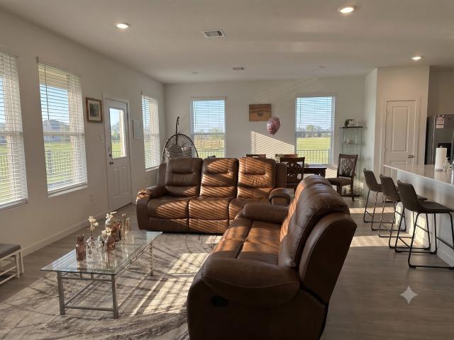 2605 Lago Costa Drive