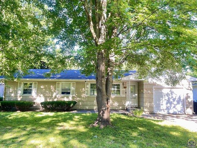 2605 SW Indian Trl, Topeka, KS 66614