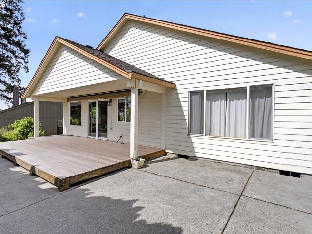 2605 se balboa dr