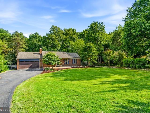 2605 Seskey Glen Court