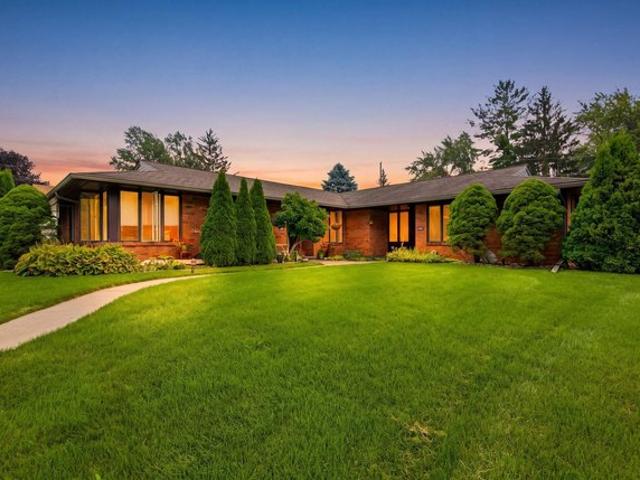 2606/2 Baer St, Cross Plains, WI 53528