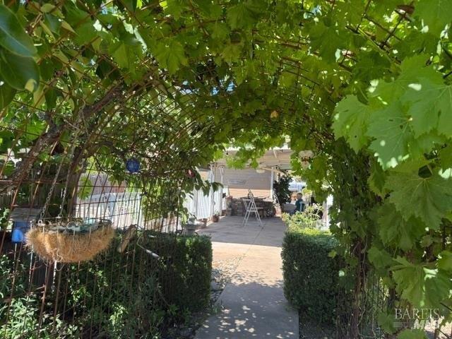 26069 River Rd, Cloverdale, CA 95425