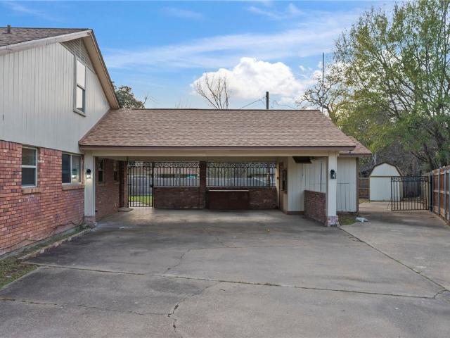 2606 Melba Circle