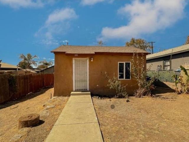 2606 N Baker St, Bakersfield, CA 93305