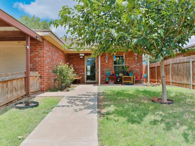 2606 Auburn St, Lubbock, TX 79415