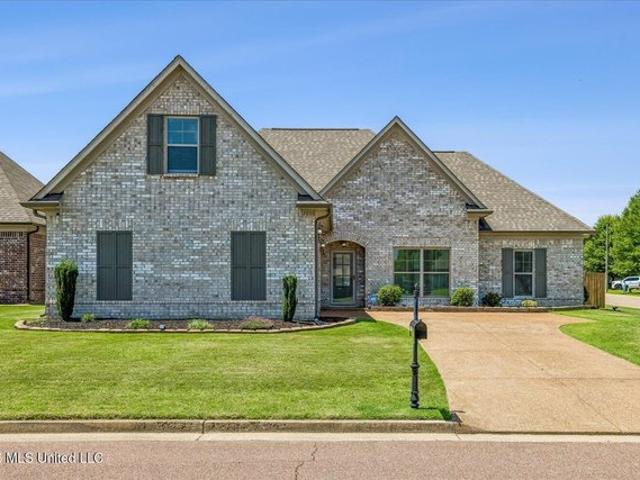 2606 Summer Knoll Dr, Southaven, MS 38672