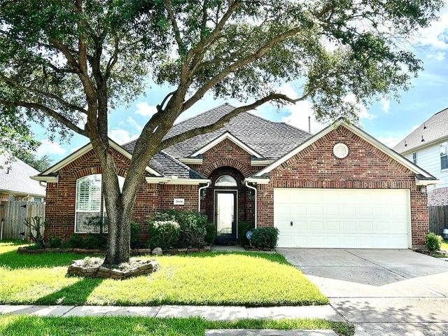 2606 Sun Flare Ln, Pearland, TX 77584