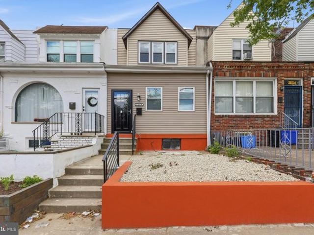 2606 S 61st St, Philadelphia, PA 19142