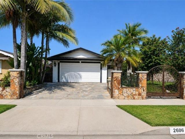 2606 S Poplar St, Santa Ana, CA 92704