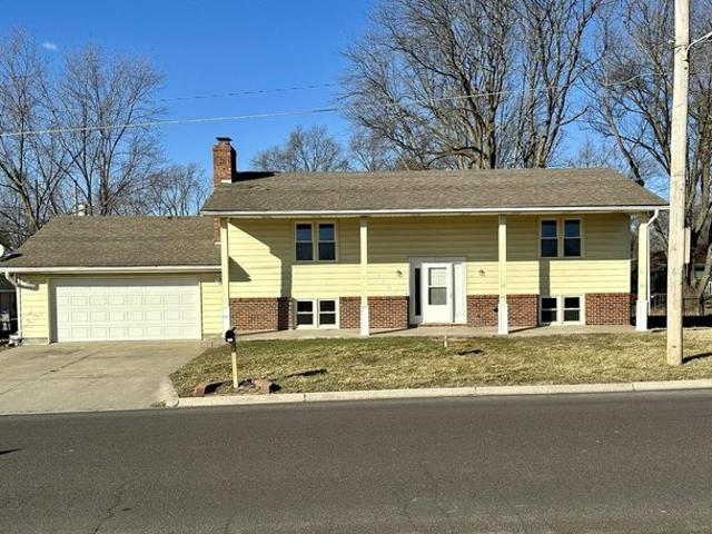 2606 W 32nd St, Sedalia, MO 65301