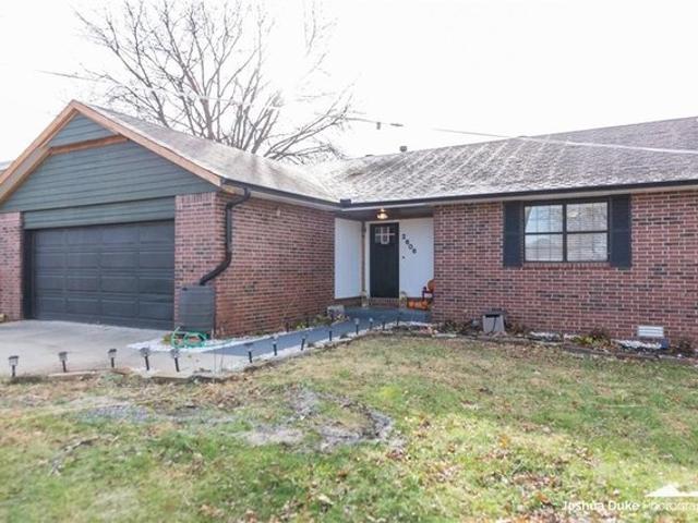 2606 W Beau Dr, Rogers, AR 72758