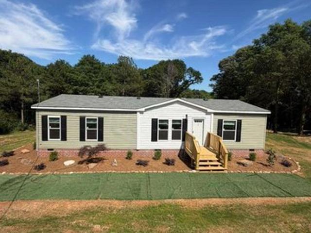 2606 Whipporwill Dr, Royston, GA 30662