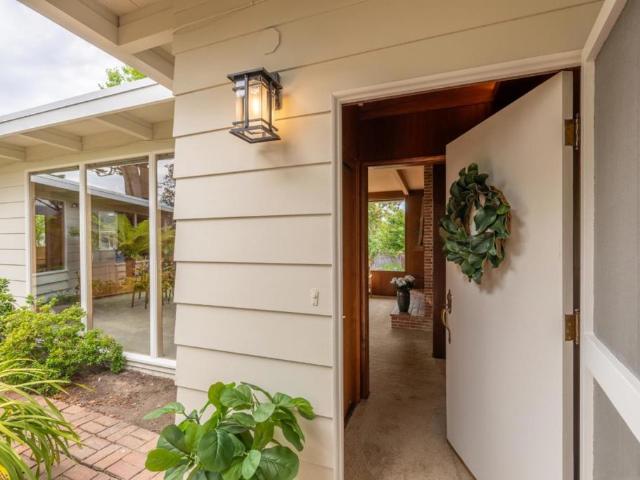 26074 Mesa Drive