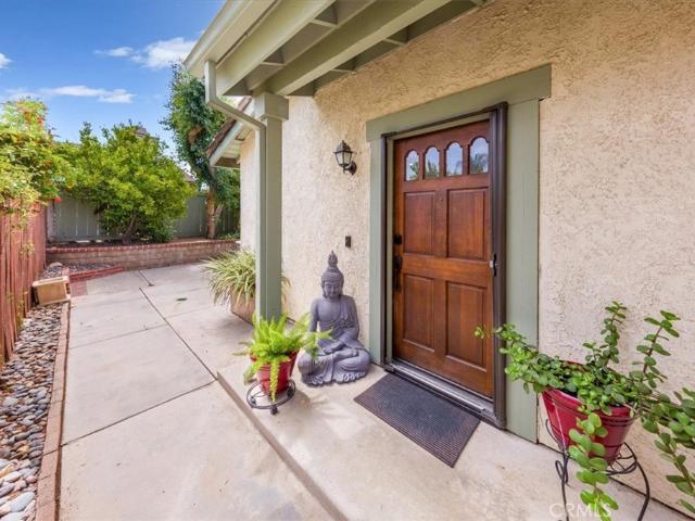 26076 Viento Ct, Valencia, CA 91355 | MLS #SR26074 | Compass