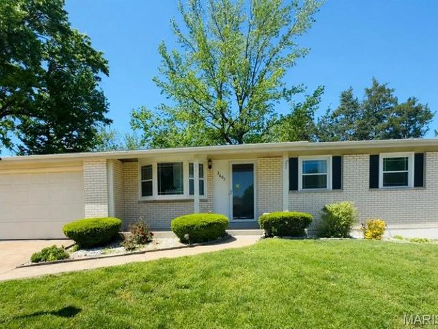2607 Camino Dr, Saint Louis, MO 63125