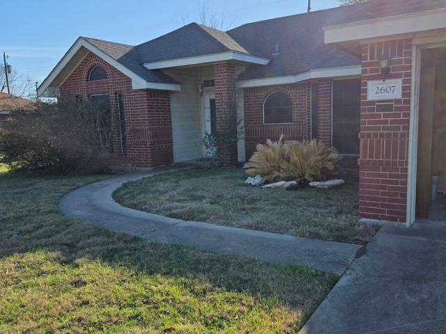 2607 Cherrylawn Dr, Taylor, TX 76574 | MLS #8018 | Compass