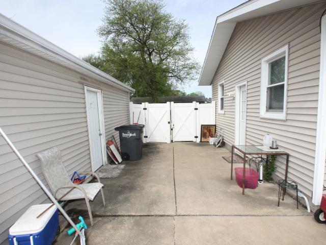 2607 Crestview Drive