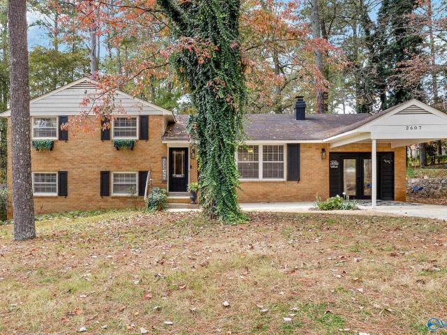 2607 Valley Brook Circle