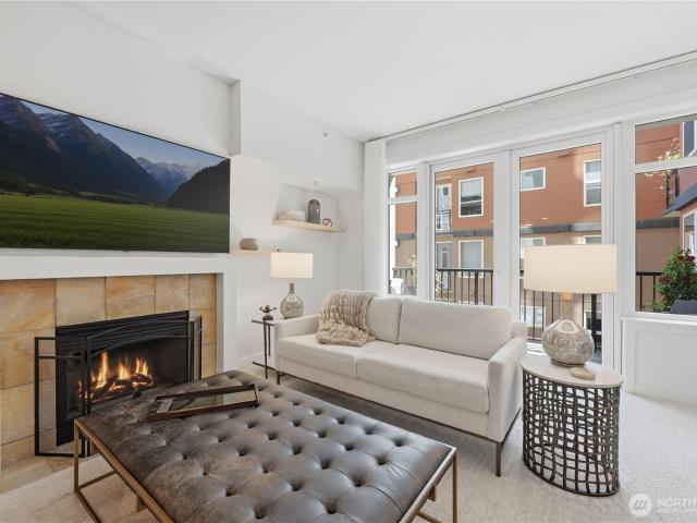 2607 Western Avenue # 403