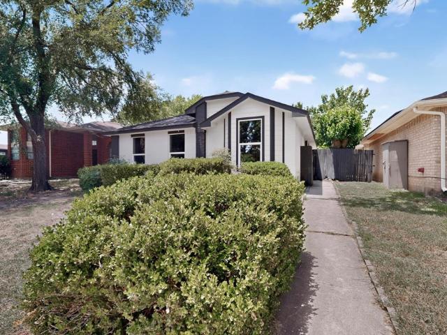 2607 Winter Oak Street
