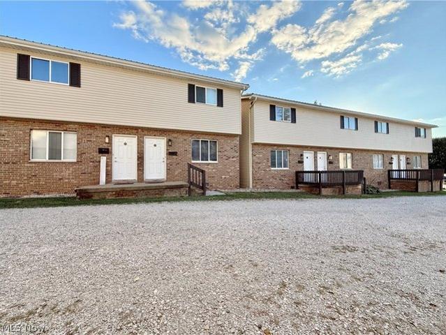 2608 Avery St, Parkersburg, WV 26104