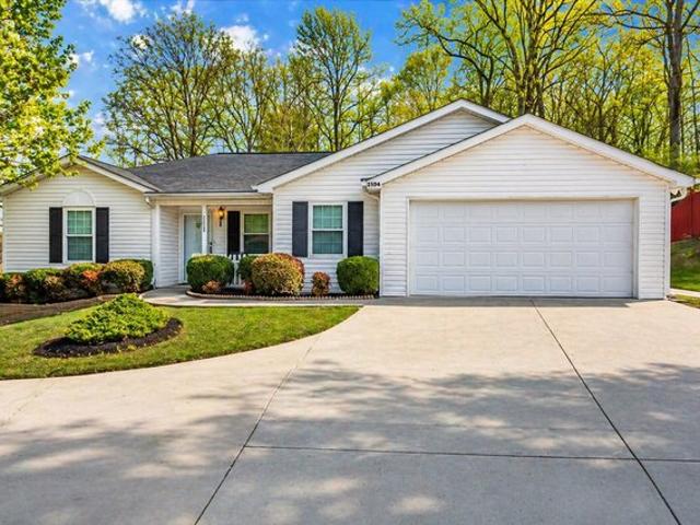 2608 Alice Bell Rd, Knoxville, TN 37917